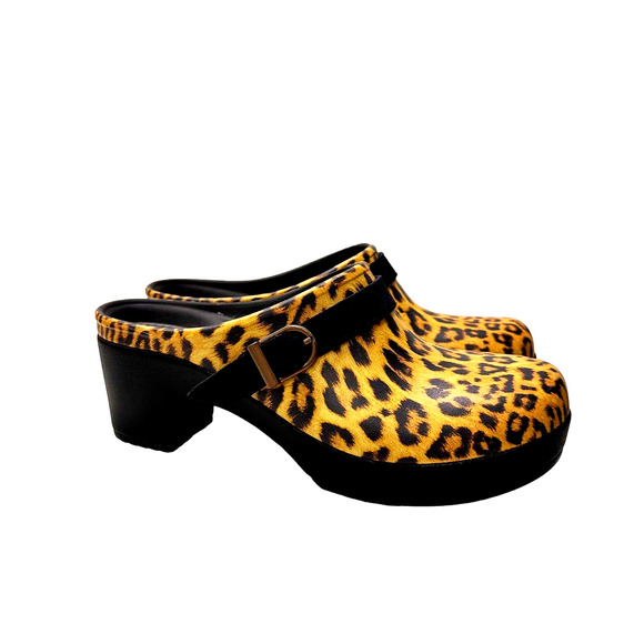 CROCS | Shoes | Crocs Sarah Cheetah Print Dual Comfort Clog Heels Sz 6 ...